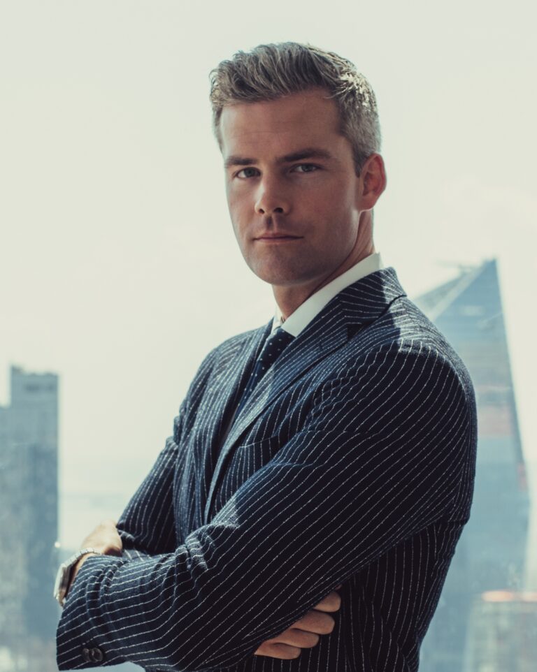 Ryan Serhant – VR Real Estate Team